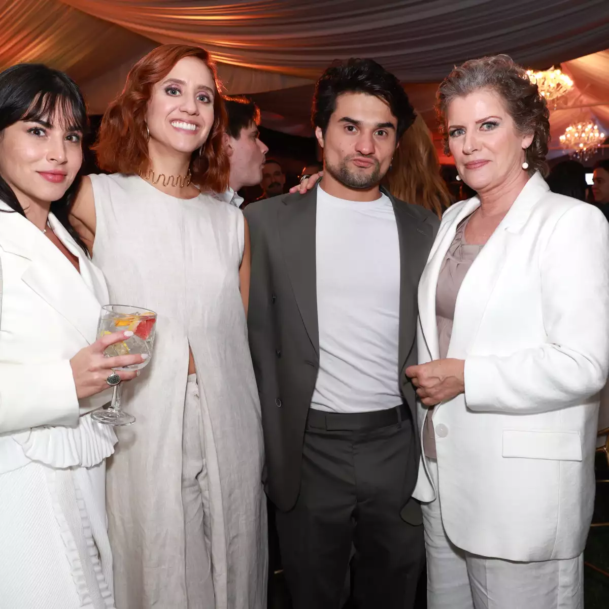Humberto Zurita y Stephanie Salas en la fiesta de la serie Mala Fortuna
