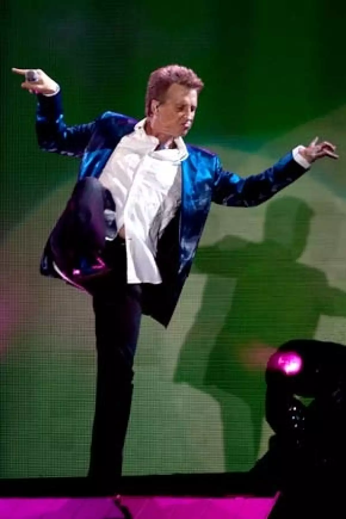 Emmanuel alista nuevo disco