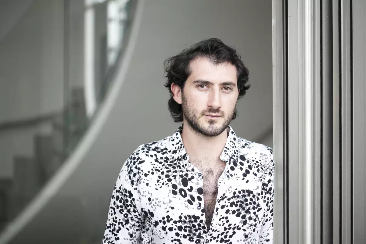 Carlos Gotlib, hijo de Adela Micha renueva WeHelp