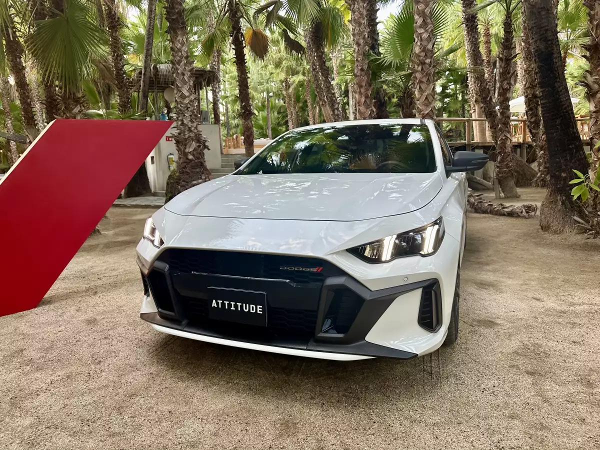 Dodge Attitude 2025: precio en México, versiones y características del ...