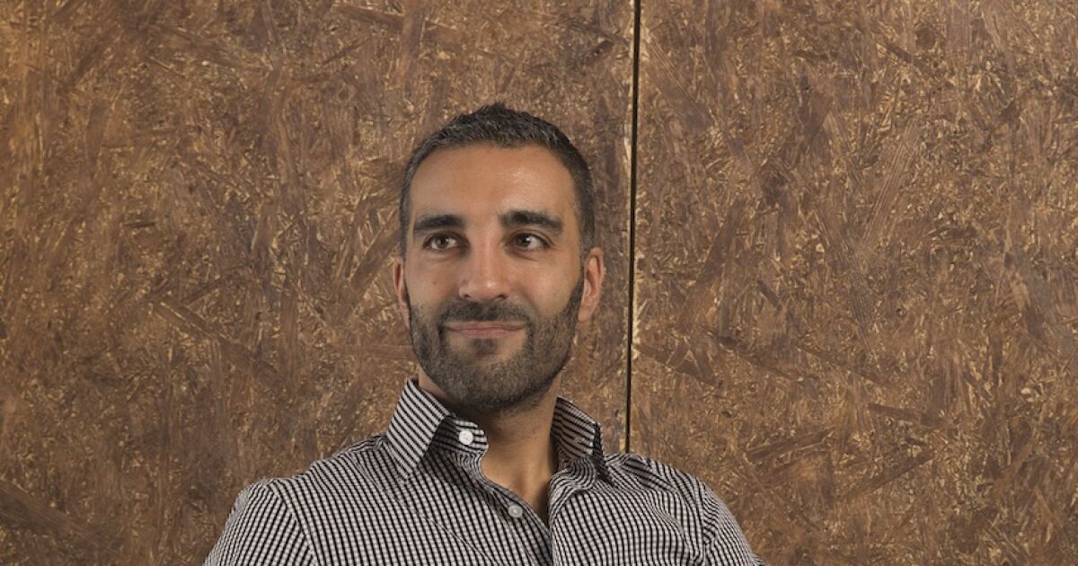 Él es Simón Levy, el hombre que le da guerra a Miguel Torruco