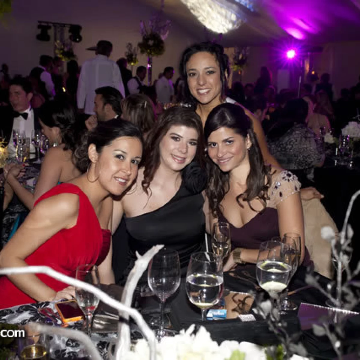 Unen sus vidas Mónica Argüelles y Alejandro Negrete