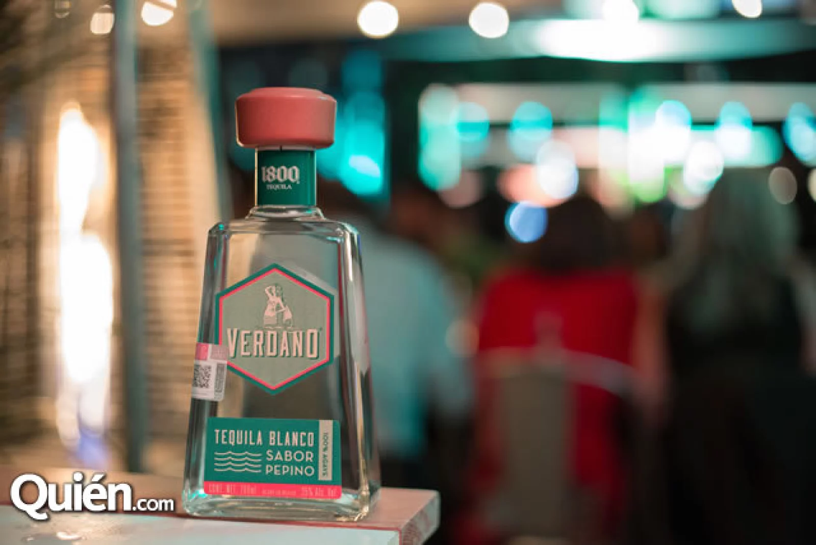 Presentación artística para un tequila exótico