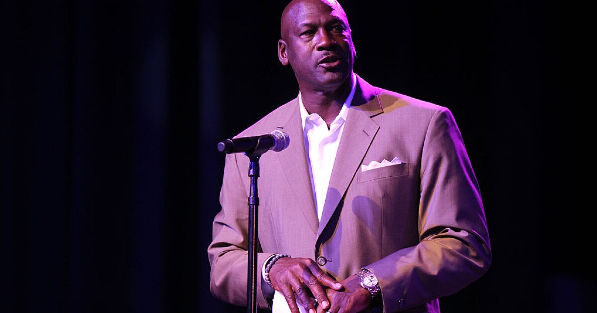 Michael Jordan dona 2 mdd de 'The Last Dance' a una organización caritativa