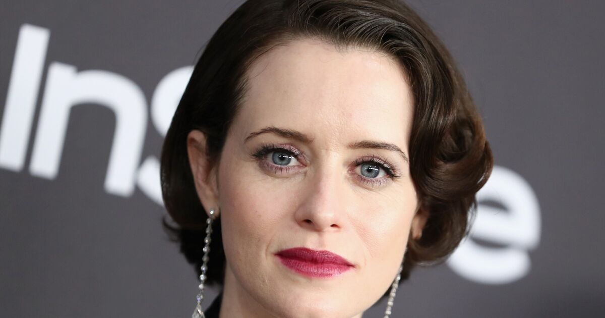 Claire Foy teme por su vida y la de su hija, un hombre las acosa