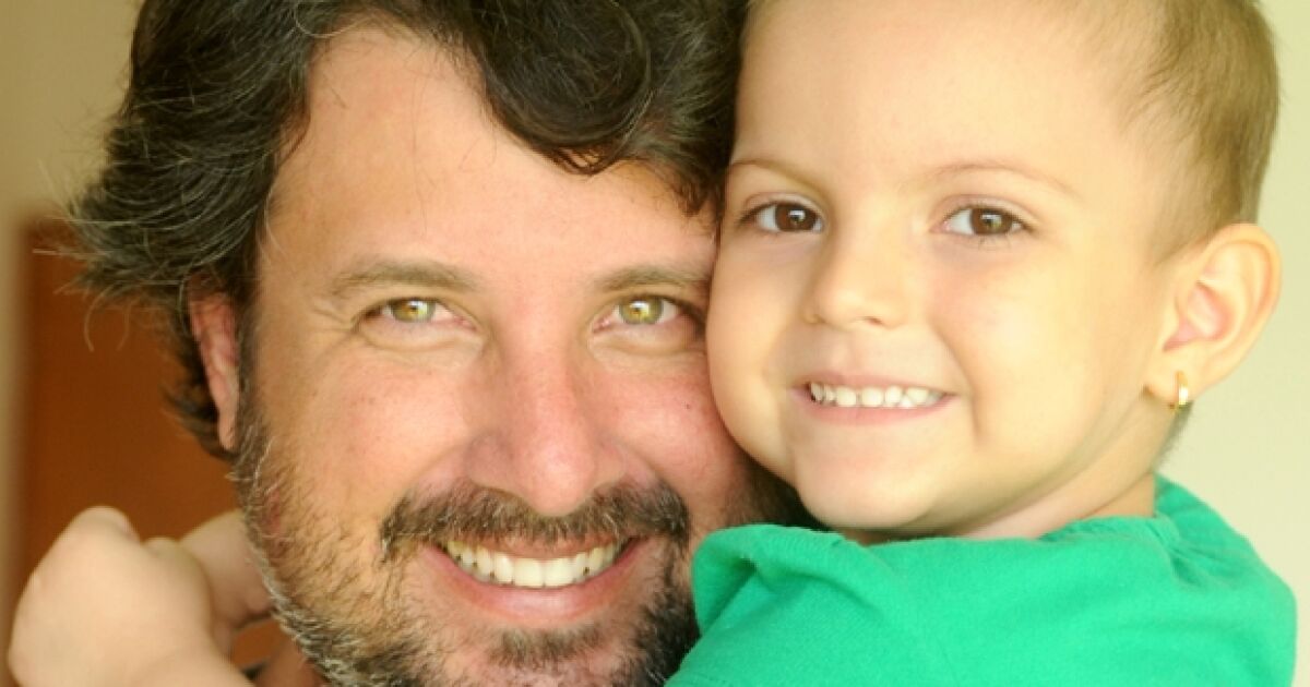 Martín Gavica se inspira en miles de musas para plasmar su `Pink Power´