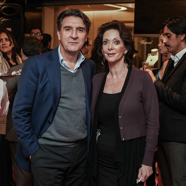 Mark Webber inaugura la boutique de Chopard