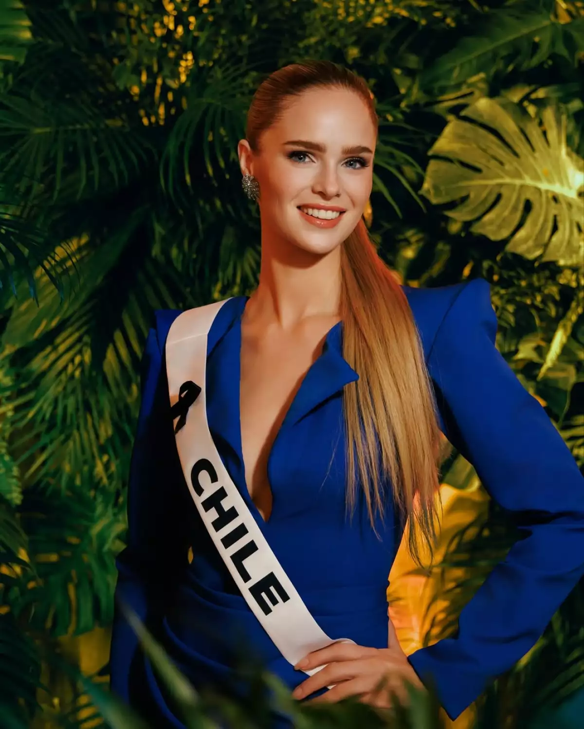 Inna Moll, Miss Chile, se compromete con el empresario mexicano Charlie ...