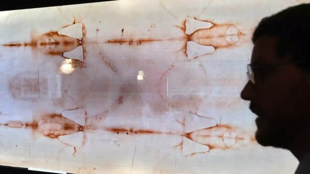 La imagen del sudario de Turín será transmida por televisión