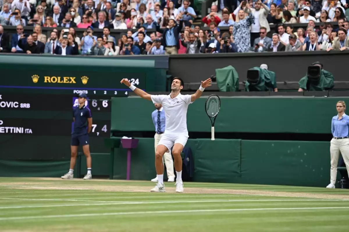 Novak Djokovic conquista Wimbledon y empata récord de Federer y Nadal