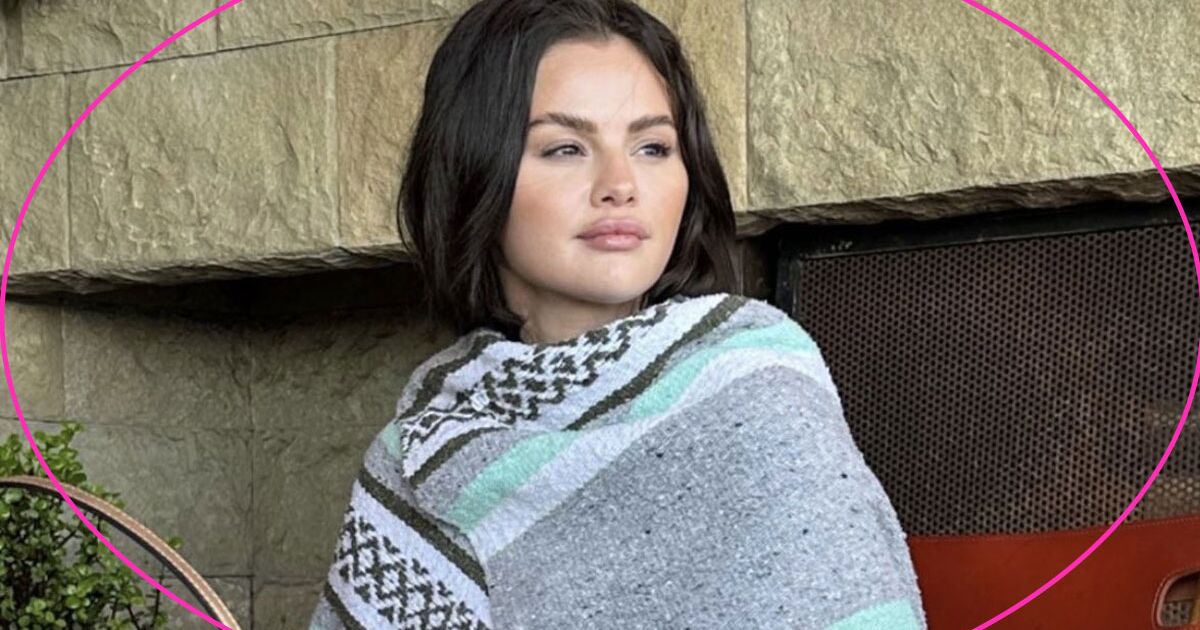 El sarape de Selena Gomez se hace viral en Twitter