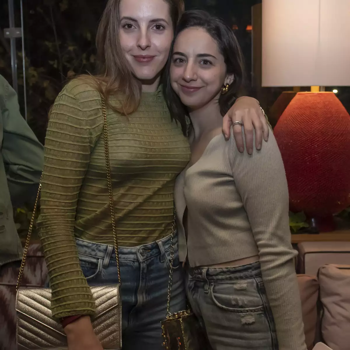 Sofía Castro y Pablo Bernot disfrutan del fin de semana en Blonde