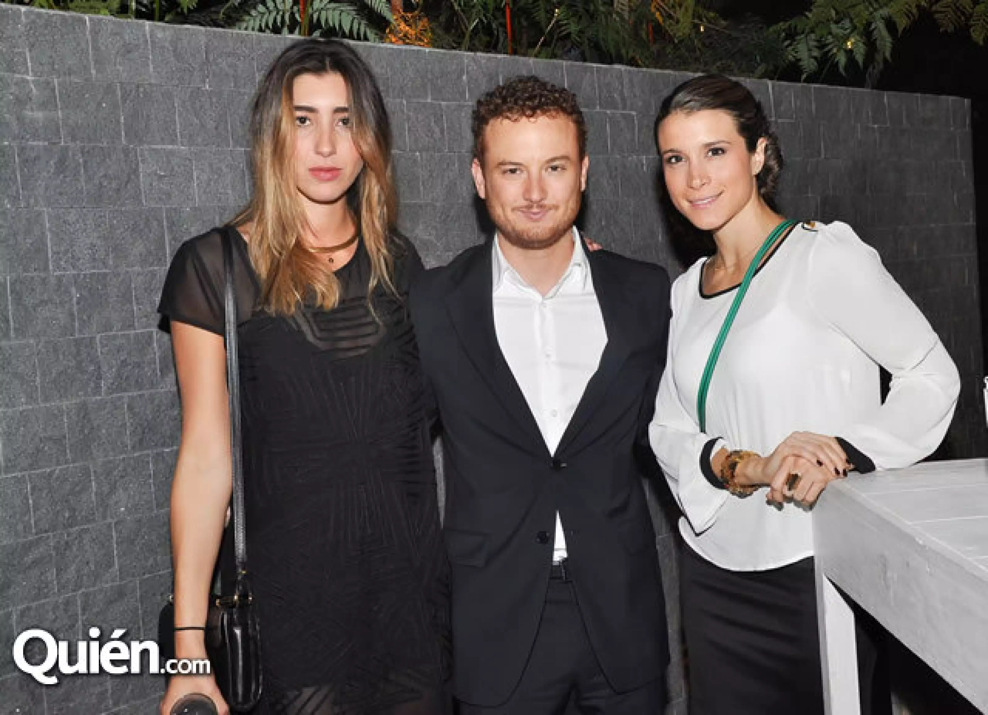 Los hermanos Cuaik inauguran el `Nueve nueve´