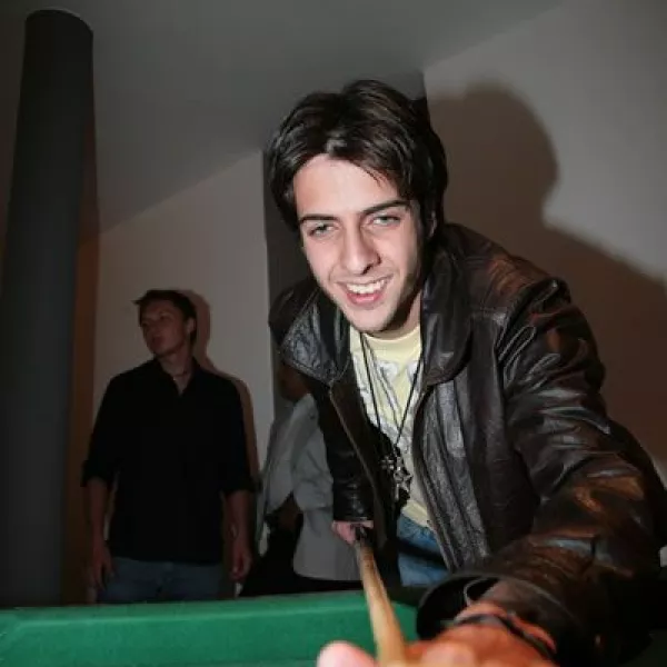 Simon Atri y Carlos Sánchez festejan juntos su cumpleaños