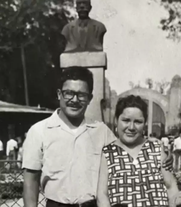 Martí, Lenia y Valentina, ¿quiénes son hermanos Batres en la política ...