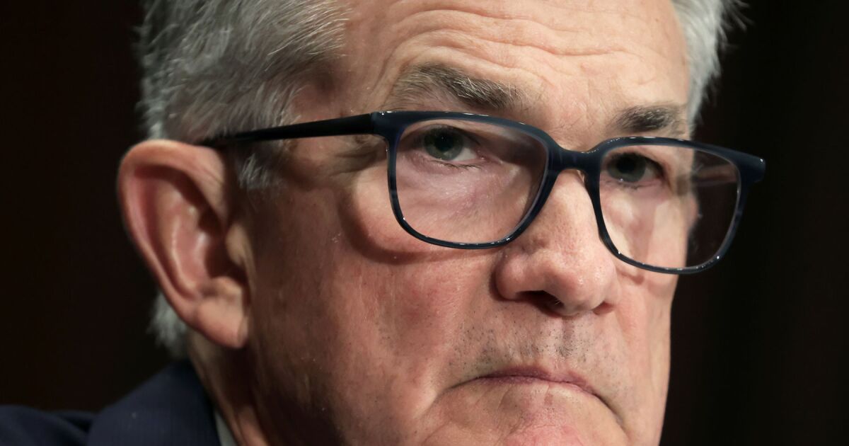 Powell: Recortes a tasas de interés en EU deben esperar a que inflación ...