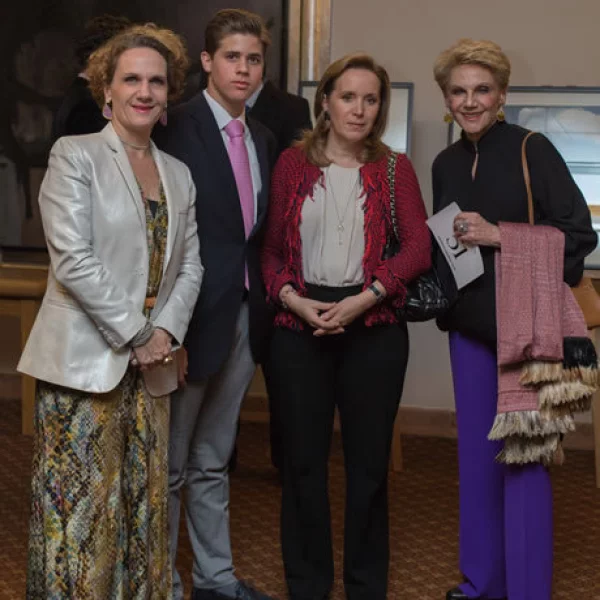 La familia Cosío en la subasta Cajas Mágicas