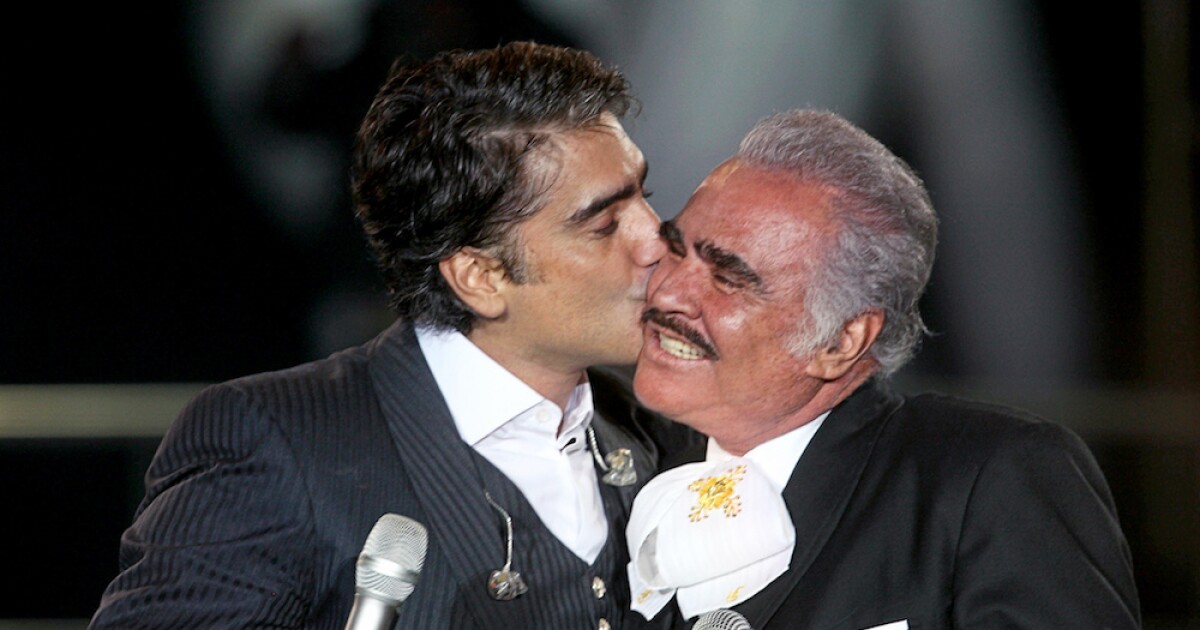 30 años después, Alejandro y Vicente Fernández lanzan canción juntos ...
