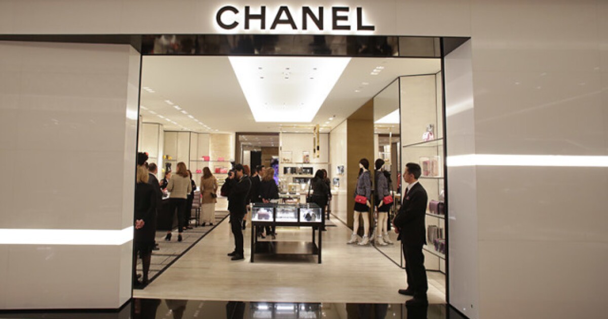 Grandes personalidades en la apertura de Chanel