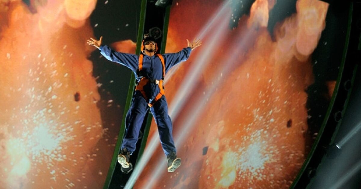 Triunfa Justin Bieber y lo bañan en `slime´