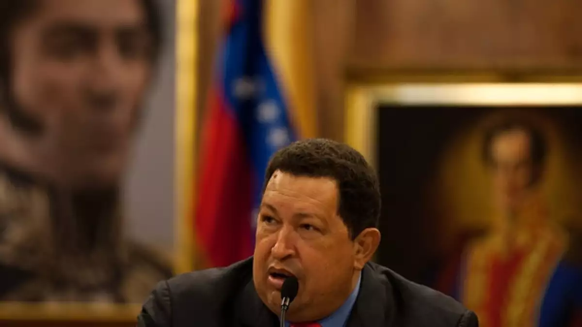 Hugo Chávez nombra a seis nuevos ministros para su gabinete