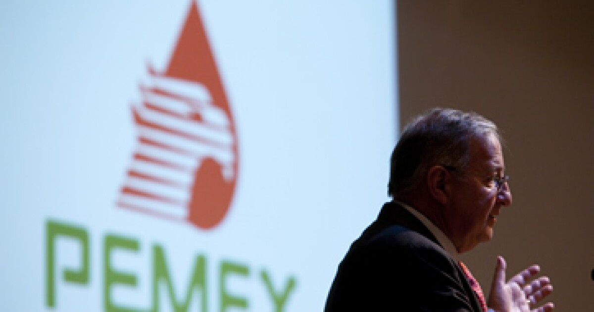 Logo de Pemex, con escudo internacional