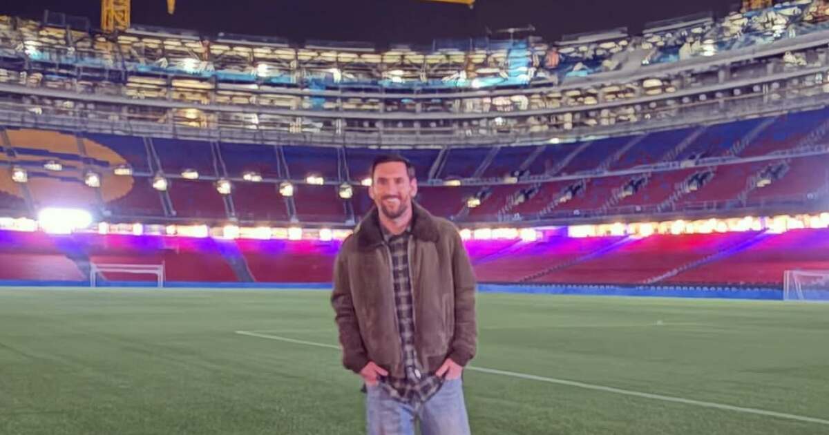 El regreso más emotivo: Lionel Messi visita el mítico Camp Nou y ...