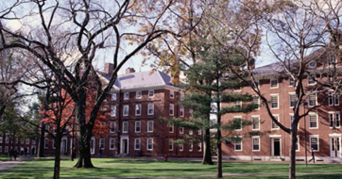 Escándalo en Harvard por correos