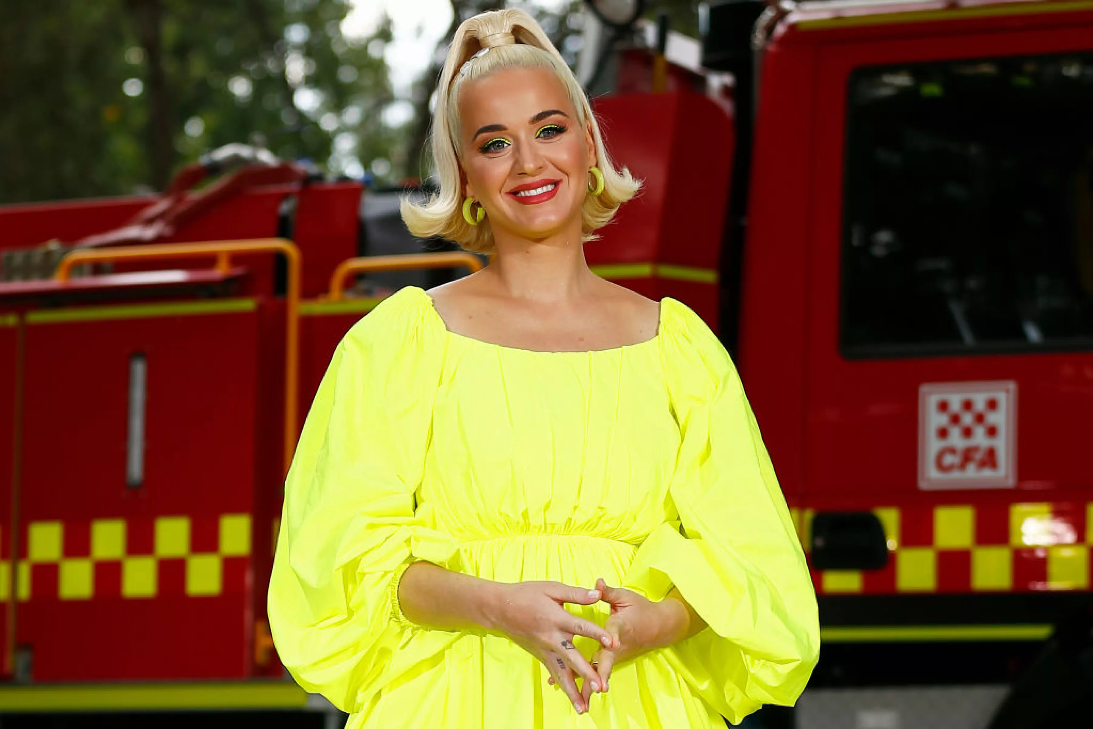 Katy Perry, exhausta en su primera foto post-parto