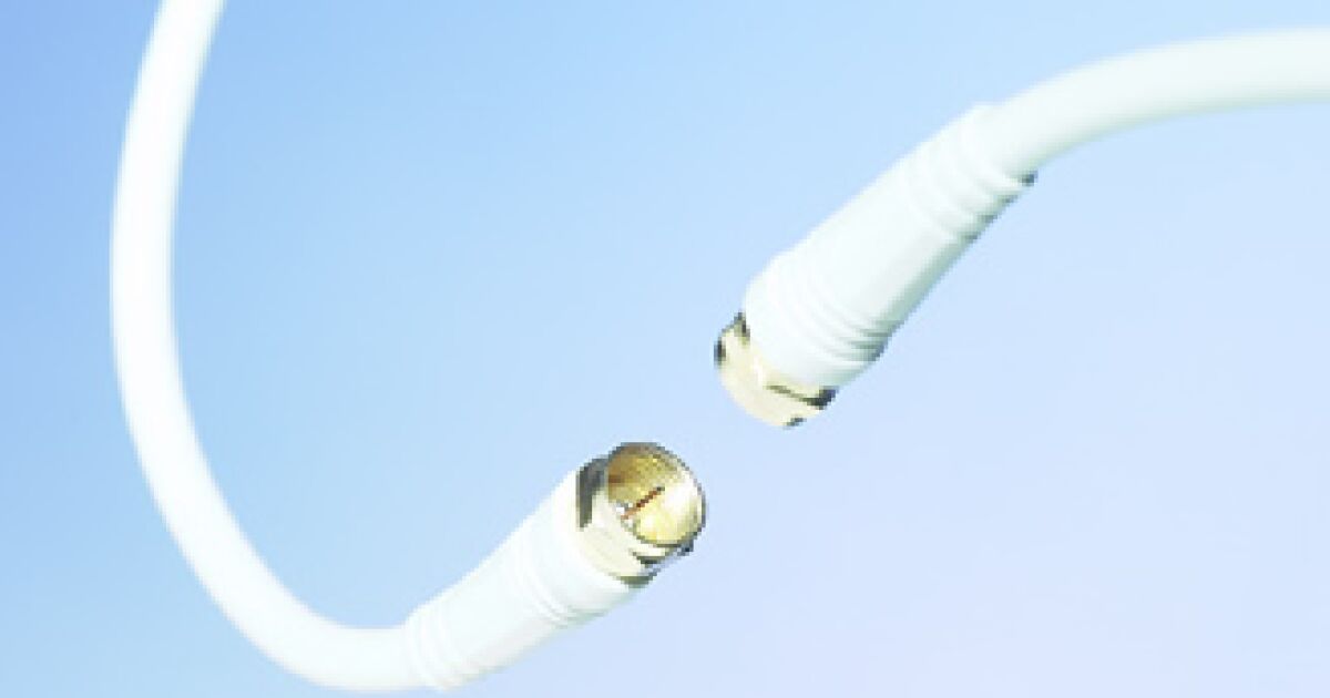 Televisa pone la mira en más cableras