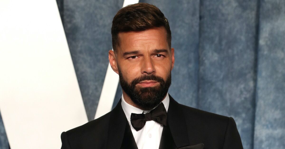 ¡El mejor papá! Ricky Martin se divierte con su hijo Matteo montando a ...
