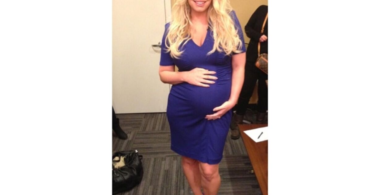 Jessica Simpson reaparece más delgada, a pesar de su embarazo