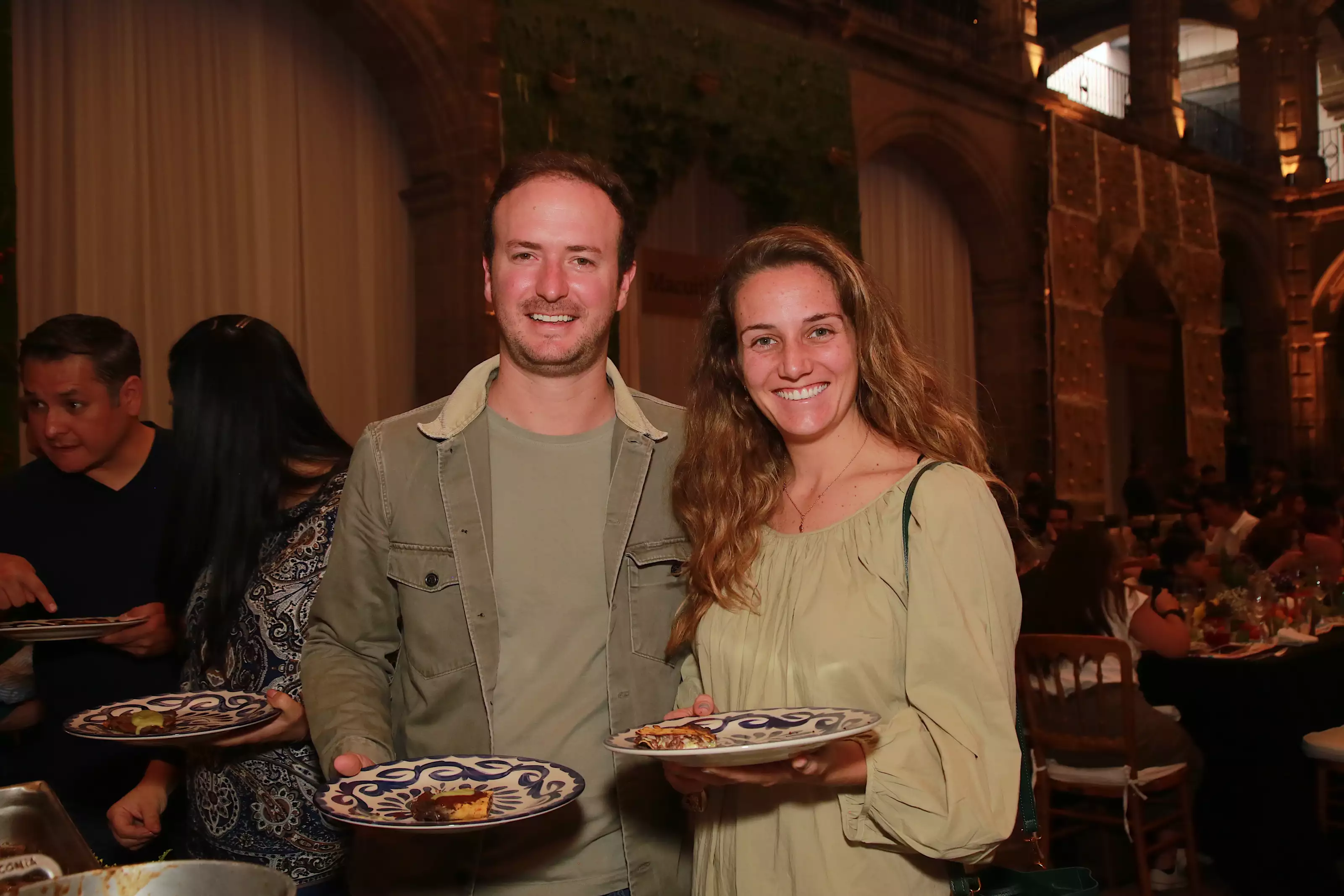 Dolores Beistegui y Josele Garza en el festejo Sabor de la tierra