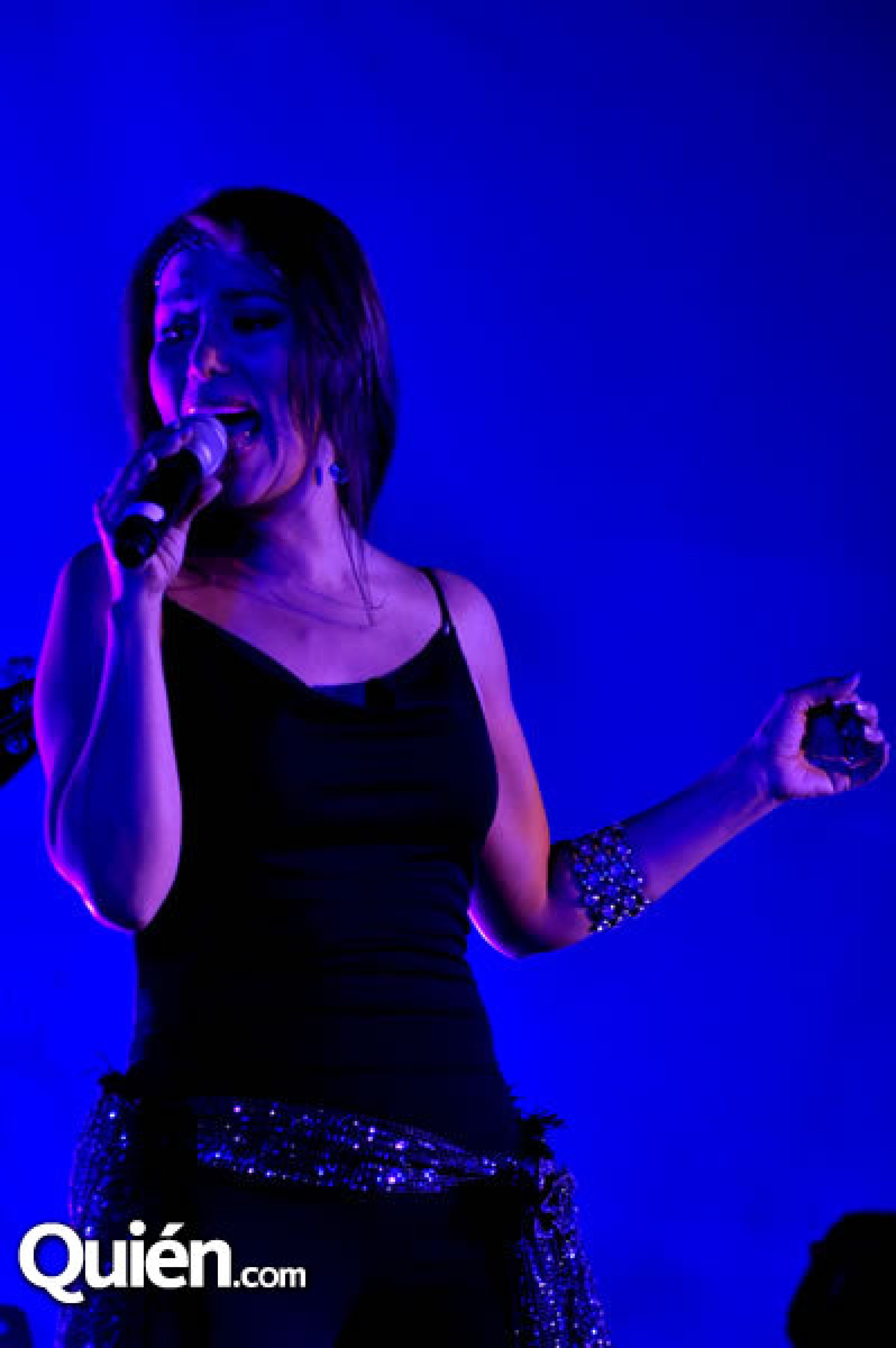 Alejandra Garza en concierto