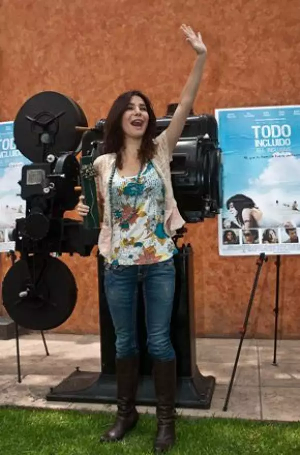 Martha Higareda presenta All Inclusive