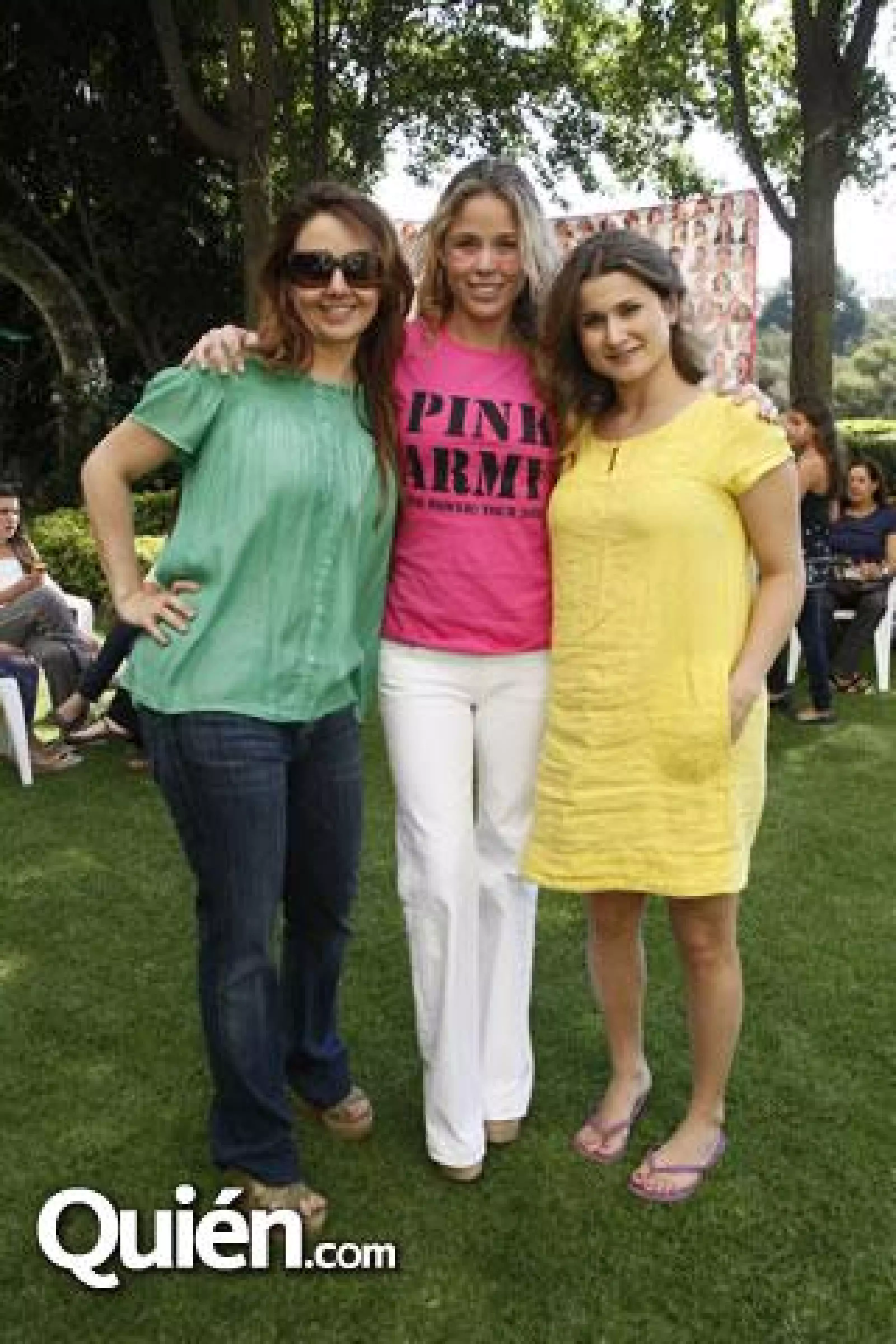 María Amelia Aguilar y sus hijas: Pink Power contra el Cá...