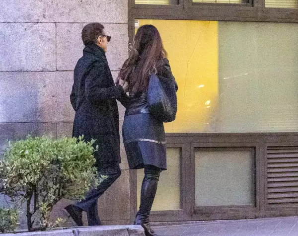 ¡Ya no se esconden! Luis Miguel y Paloma Cuevas, captados en romántico ...