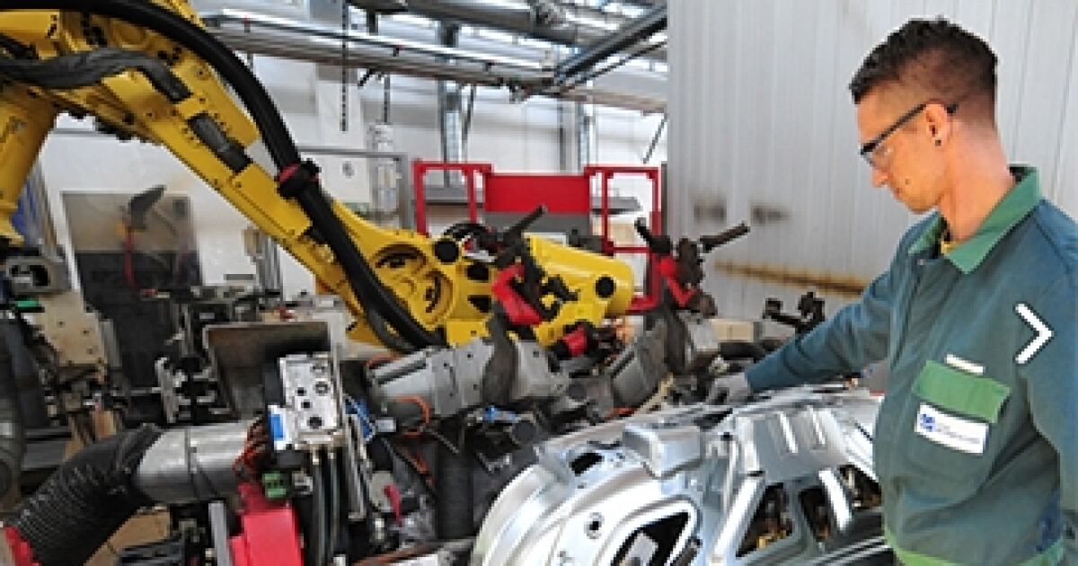 Inauguran planta de Gestamp