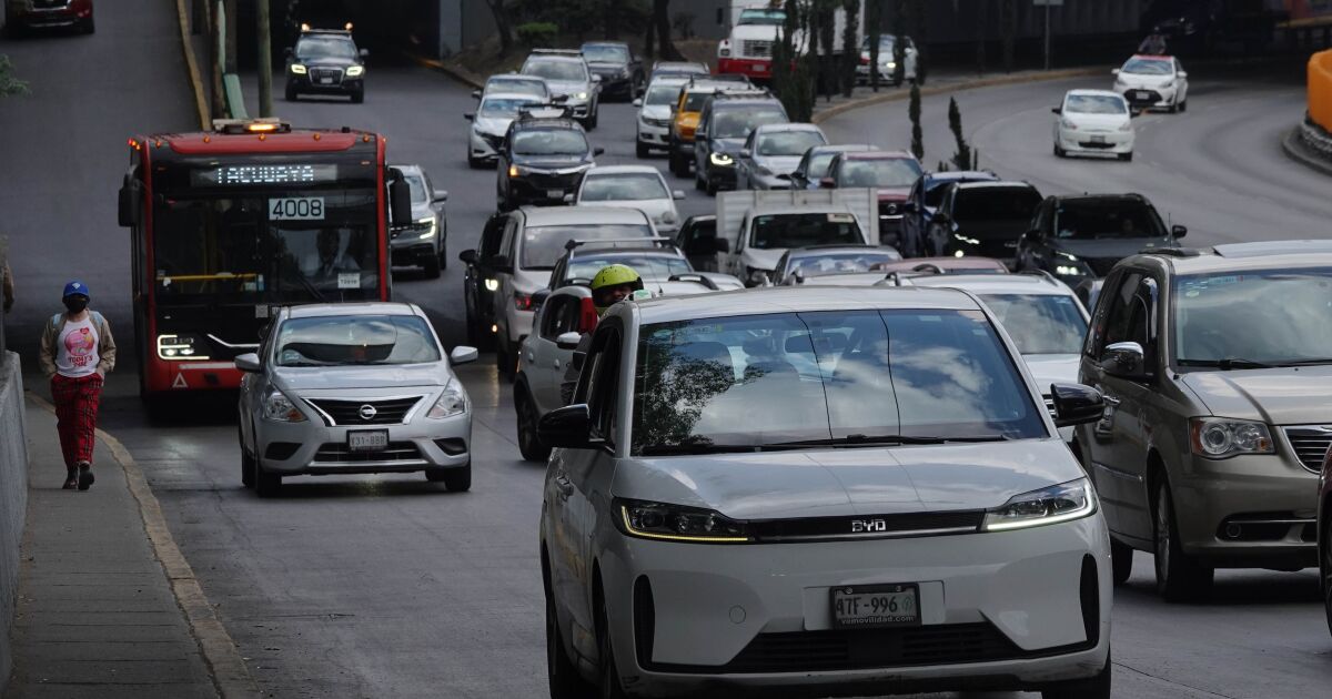 Hoy No Circula lunes 25 de marzo: ¿qué autos “descansan”?
