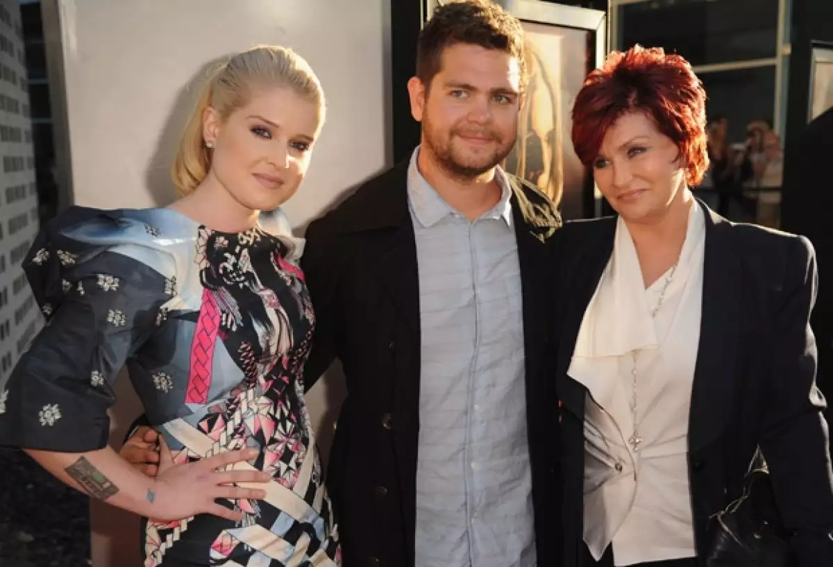 Las "mommagers" del showbiz: mamás y managers famosas