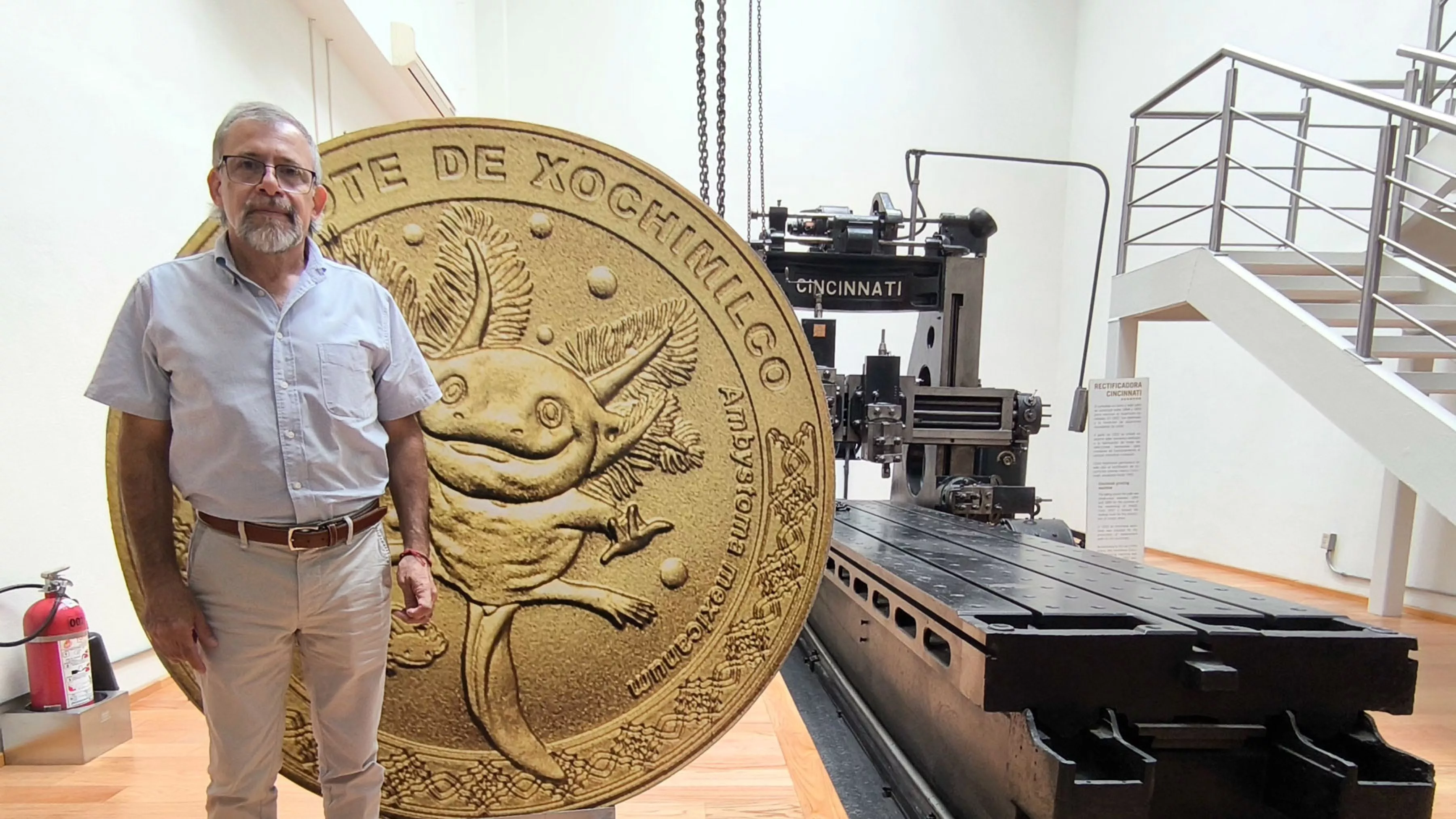 Él es el 'rockstar' que diseñó las monedas por 100 años del Zoológico de Chapultepec