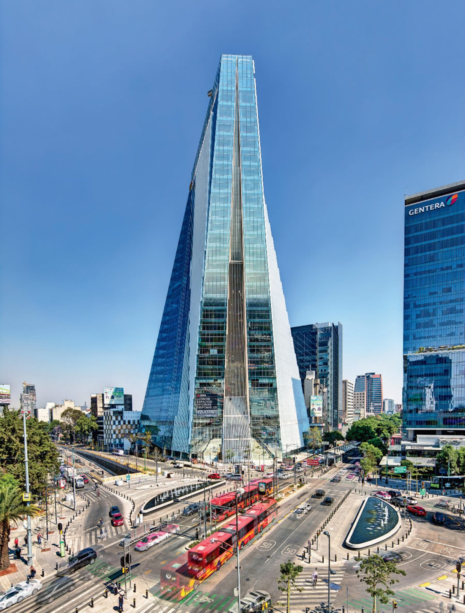 Torre Manacar revolucionó el espacio; es Obra del Año en Edificación