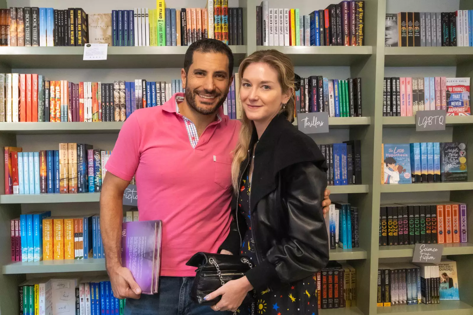 Laura Jáuregui presenta MIA, su primer libro sobre la vida a través de ...