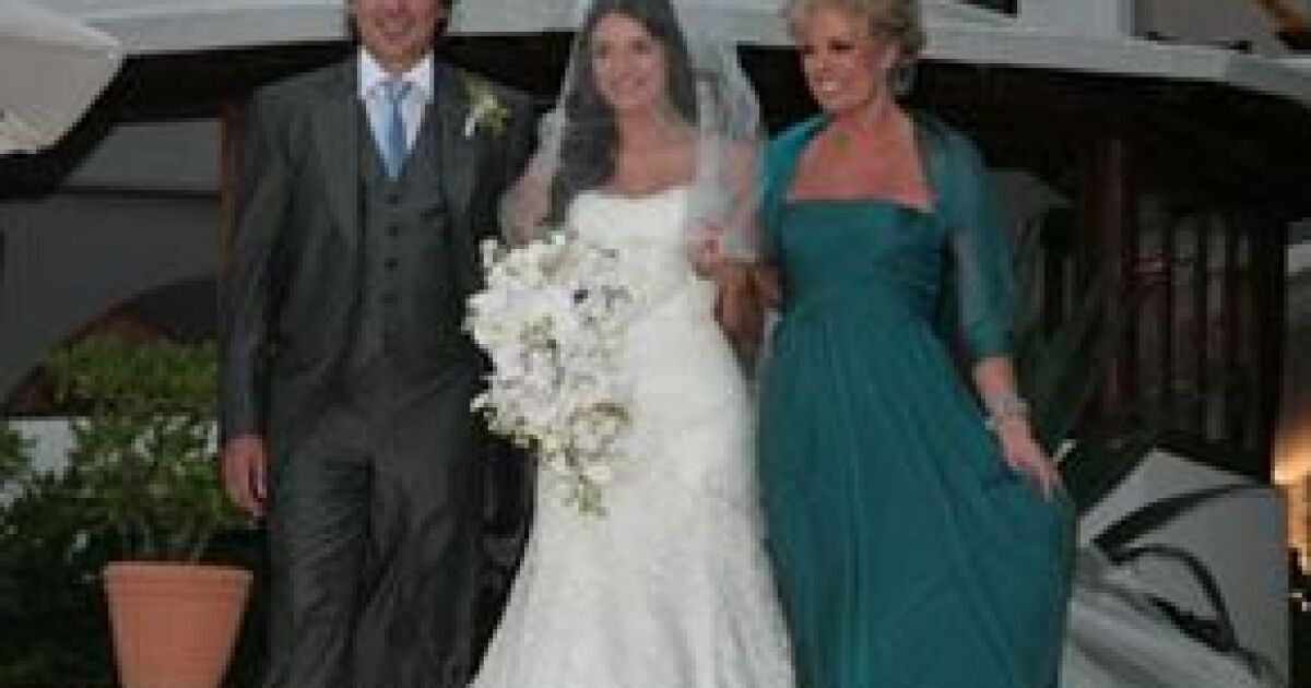 Alexa Damián se casa en boda multiétnica