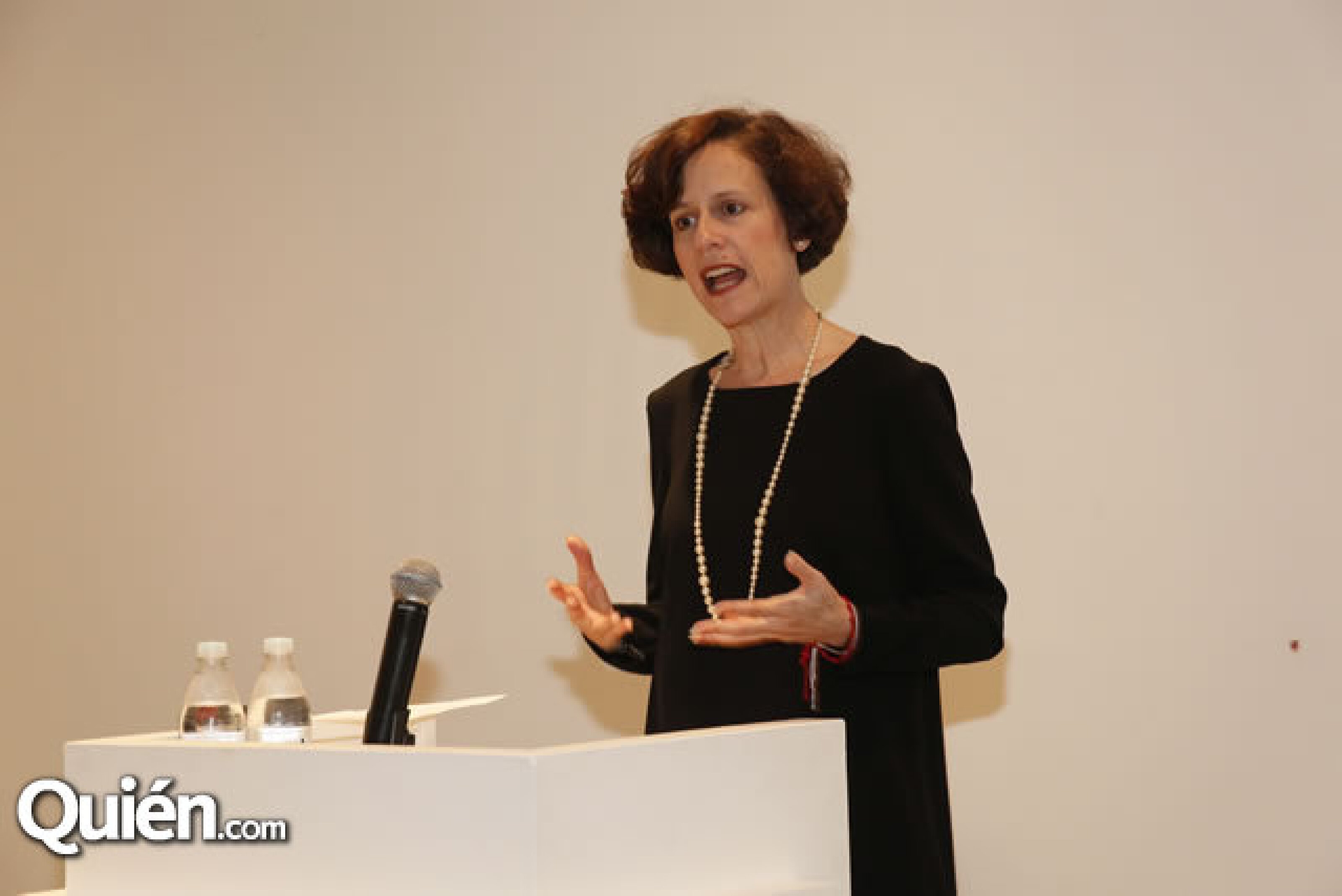 Denisse Dresser estrena libro