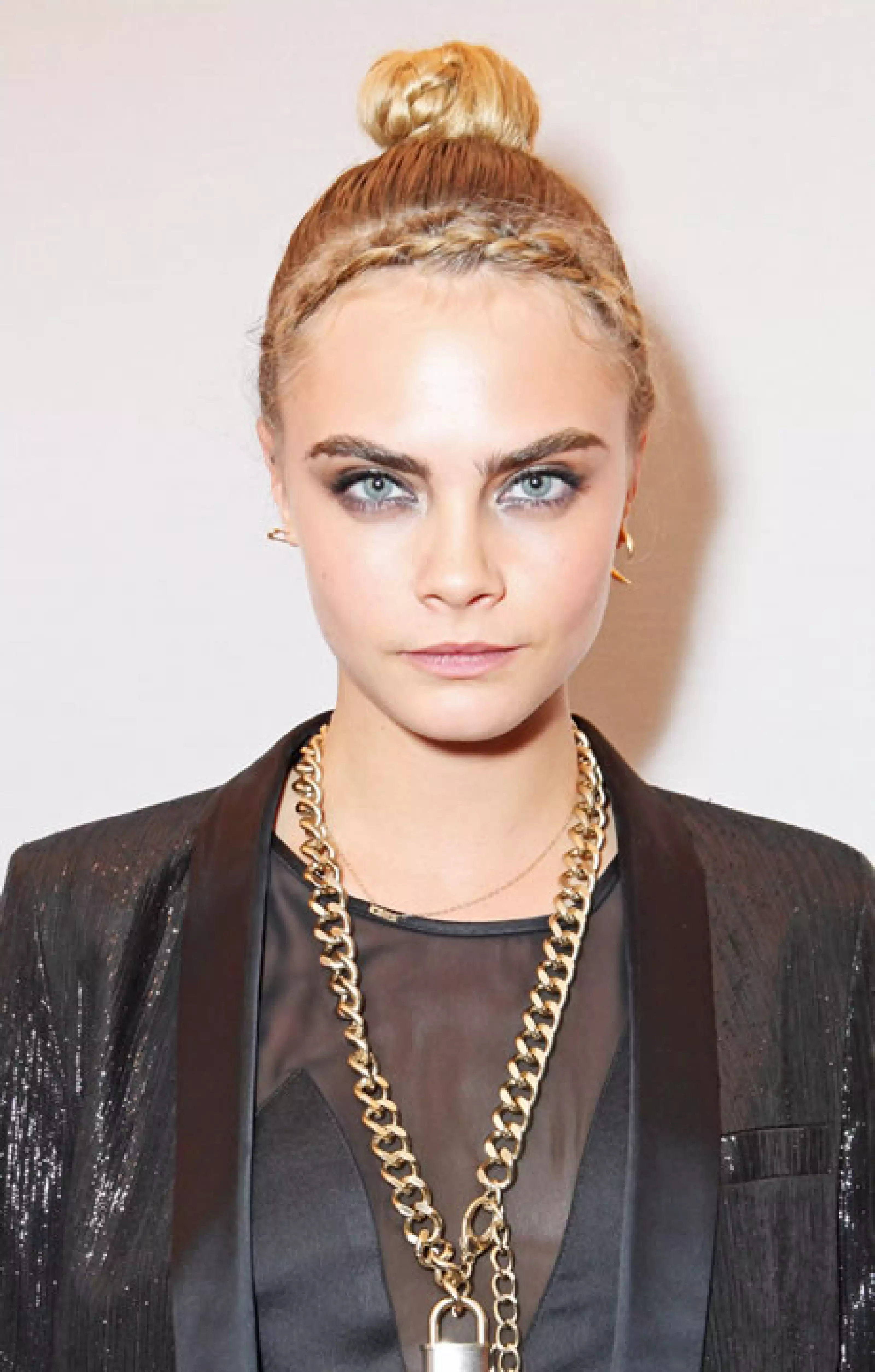 Top beauty looks de Cara Delevingne