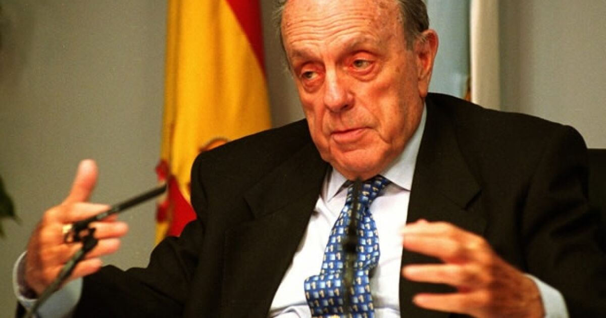 Manuel Fraga, fundador del Partido Popular de España, muere a los 89 años