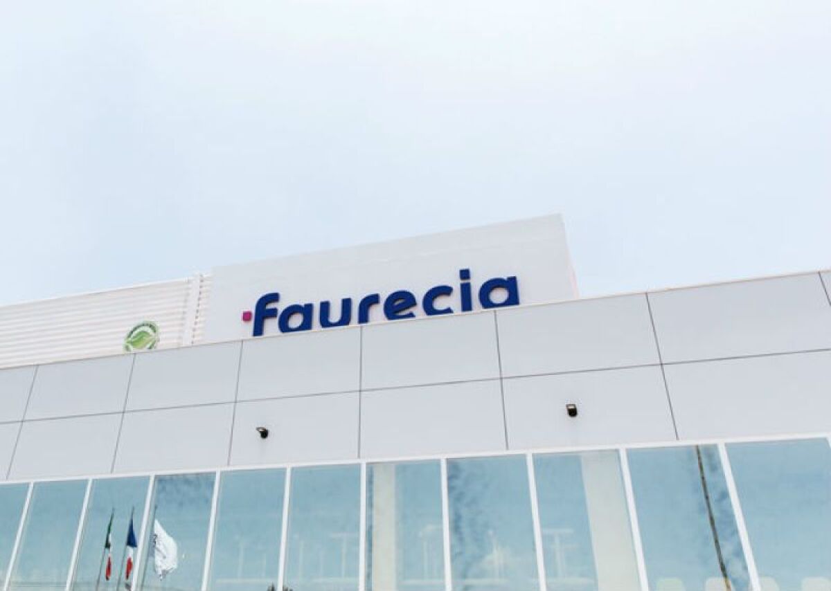 Faurecia busca crear la cabina de autos del futuro