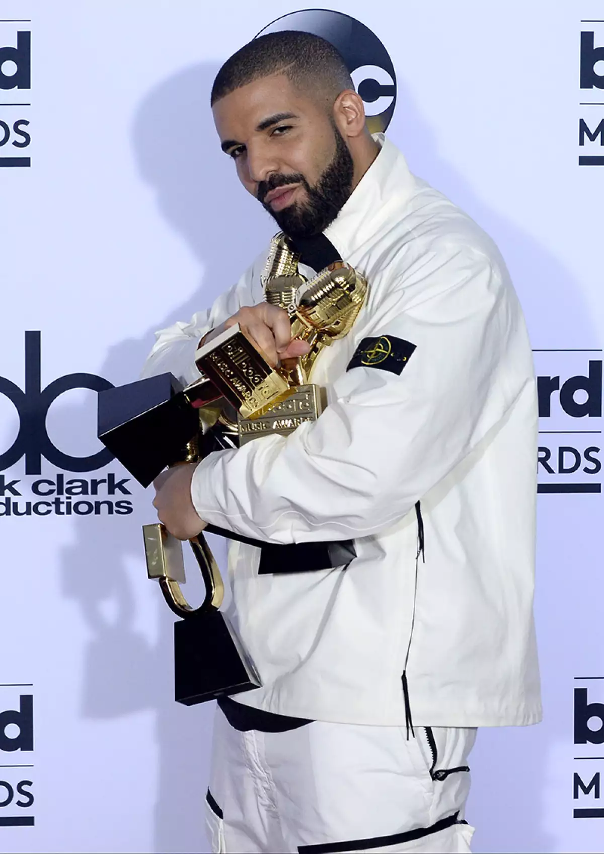 Drake usa grabación de Kim Kardashian anunciando su divorcio en nueva ...