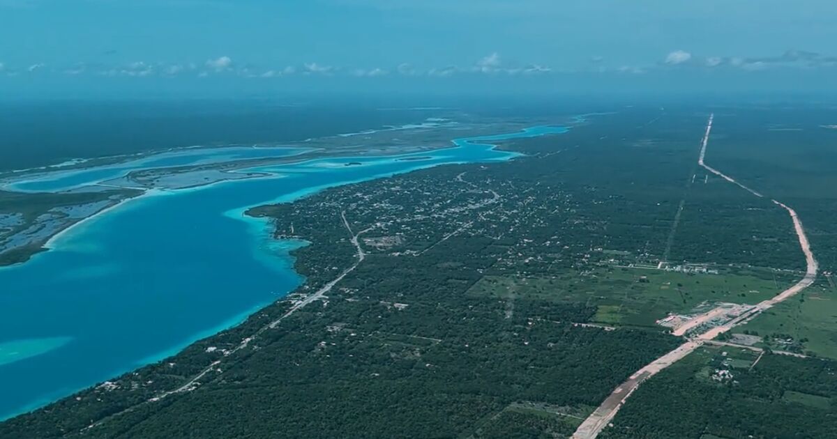 “Un chaneque, aluxe o duende cuida la laguna de Bacalar”, dice AMLO